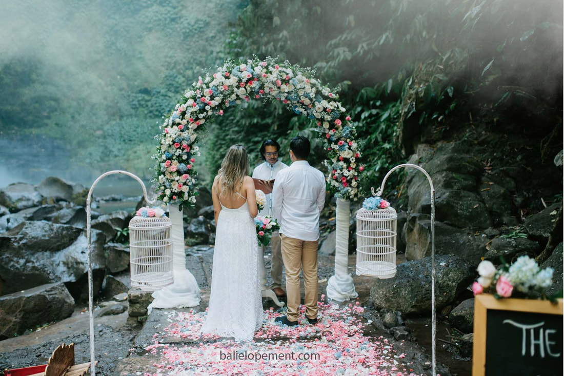 Waterfalls & Jungle - BALI ELOPEMENT